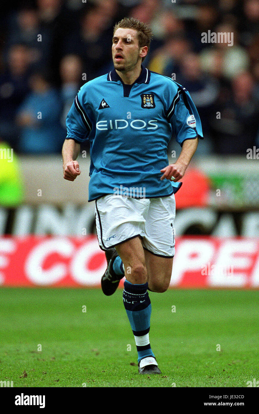 Manchester city fc 2002 hi-res stock photography and images - Alamy