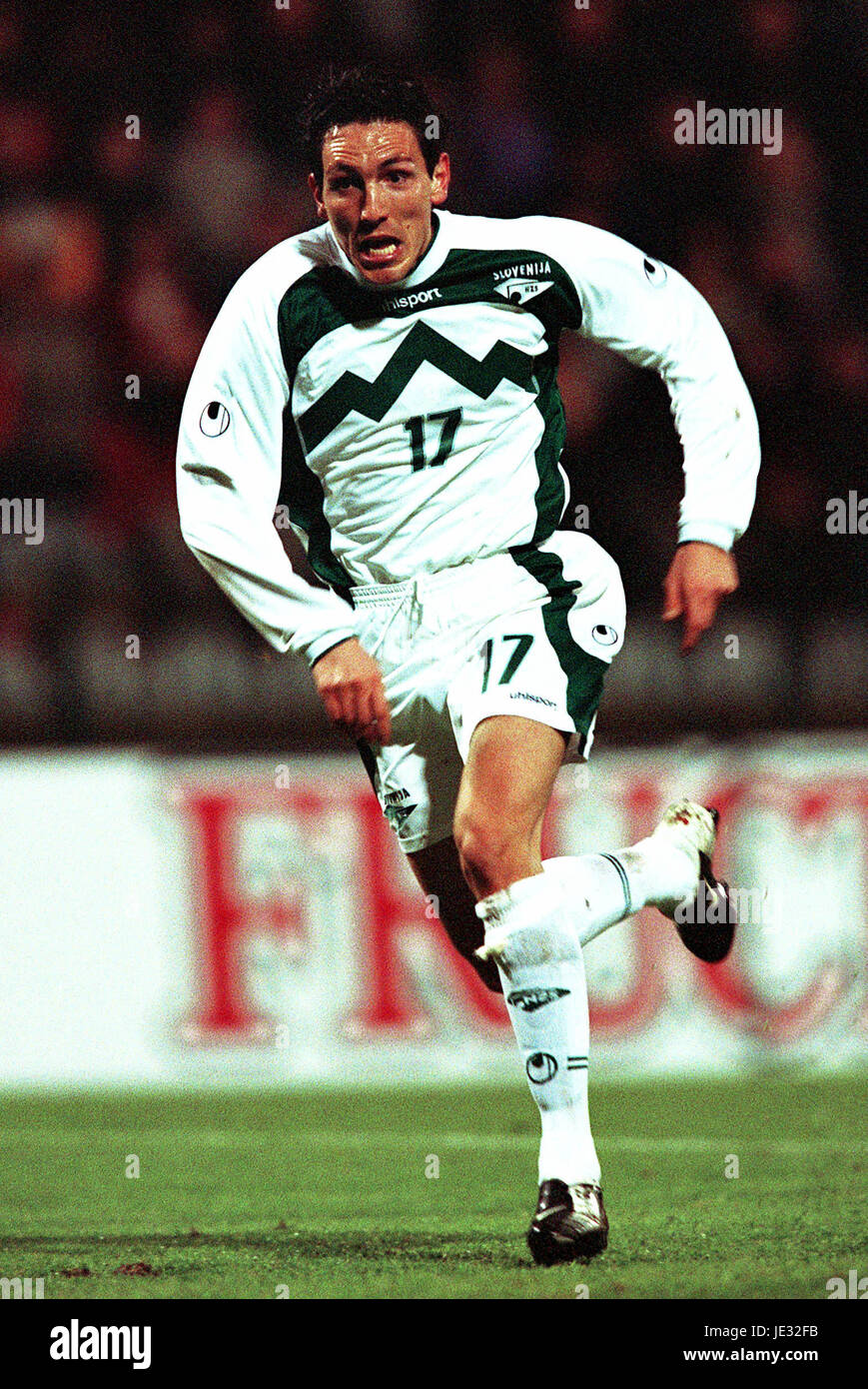 ZORAN PAVLOVIC SLOVENIA LJUBJANA SLOVENIA 17 April 2002 Stock Photo - Alamy