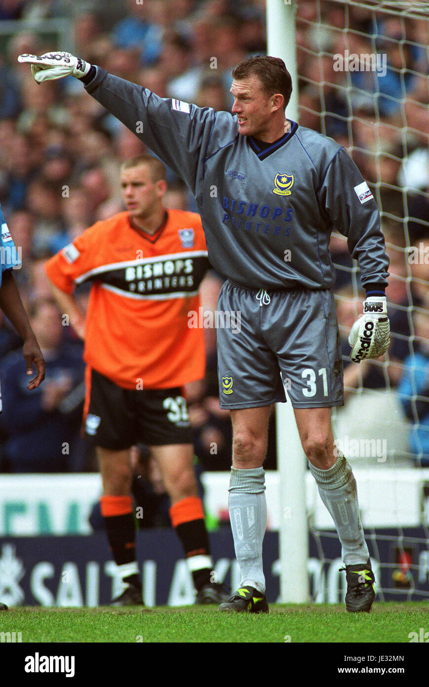 Dave beasant hi-res stock photography and images - Alamy