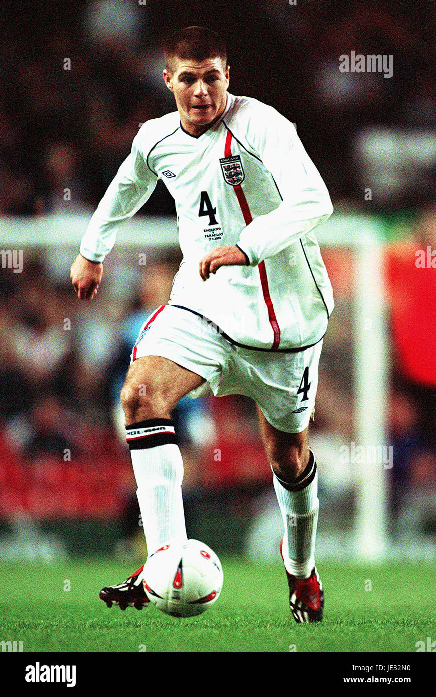 Steven gerrard 2002 hi-res stock photography and images - Alamy Steven gerrard 2002 hi-res stock photography and images - Alamy