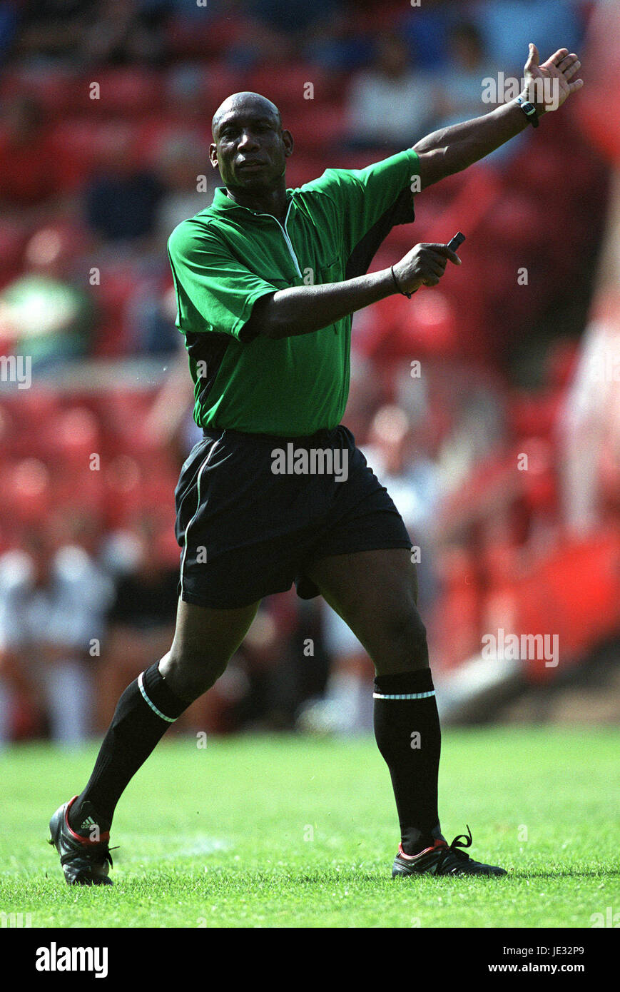 URIAH RENNIE FOOTBALL REFEREE OAKWELL STADIUM BARNSLEY ENGLAND 03 ...