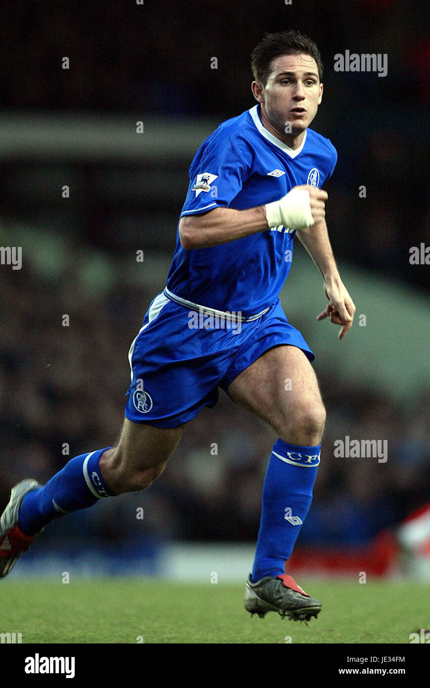 Chelsea leeds 2003 hi-res stock photography and images - Alamy