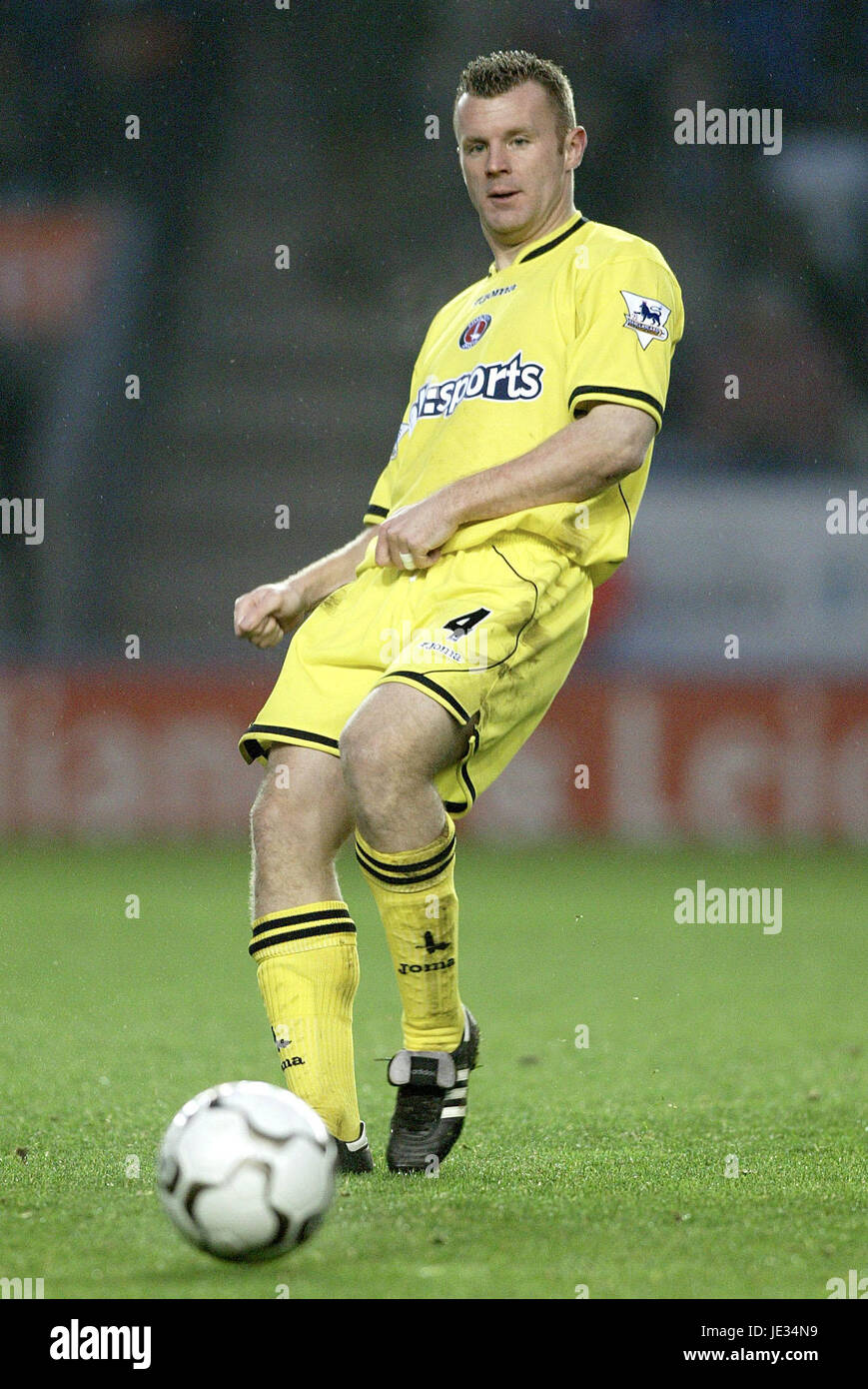 GRAHAM STUART CHARLTON ATHLETIC FC WALKERS STADIUM LEICESTER ENGLAND 22 ...