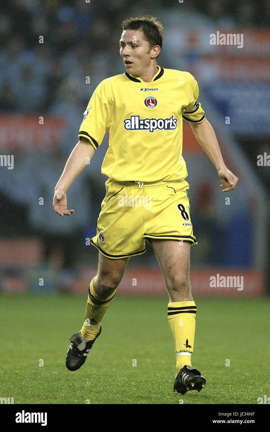 MATT HOLLAND CHARLTON ATHLETIC FC WALKERS STADIUM LEICESTER ENGLAND 22 ...