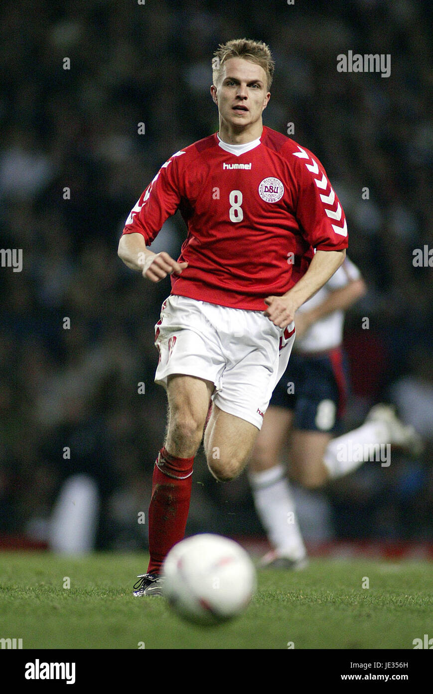 JESPER GRONKJAER DENMARK & CHELSEA FC OLD TRAFFORD MANCHESTER ENGLAND ...