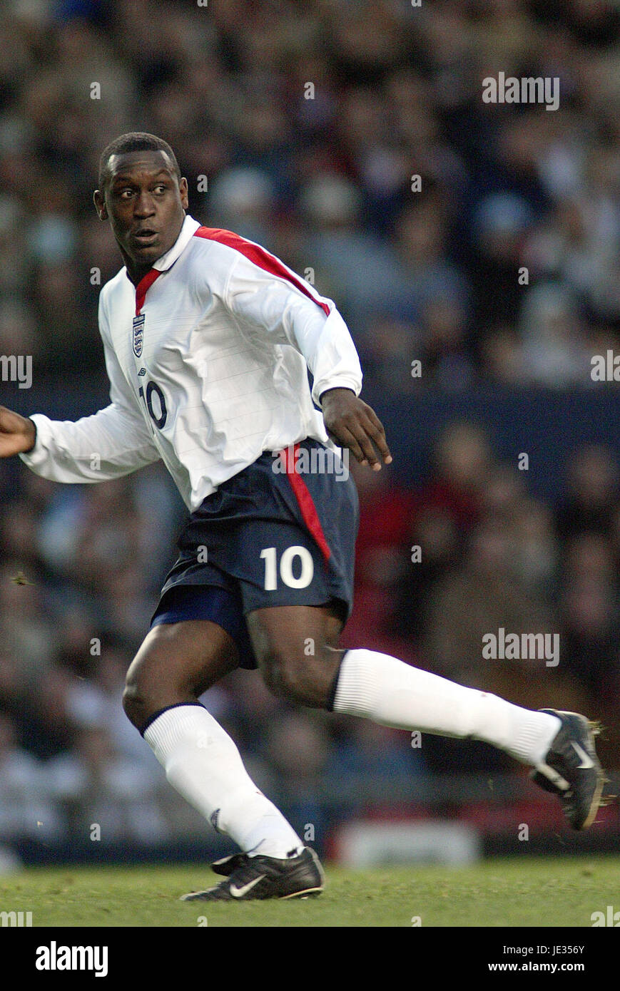 EMILE HESKEY ENGLAND & LIVERPOOL FC OLD TRAFFORD MANCHESTER ENGLAND 16 ...