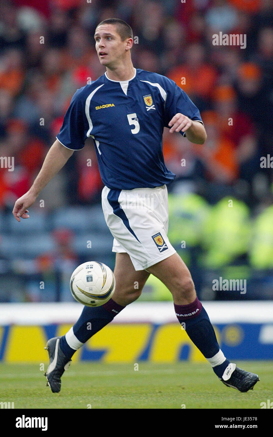 LEE WILKIE SCOTLAND & DUNDEE FC HAMPDEN PARK GLASGOW SCOTLAND 15 ...