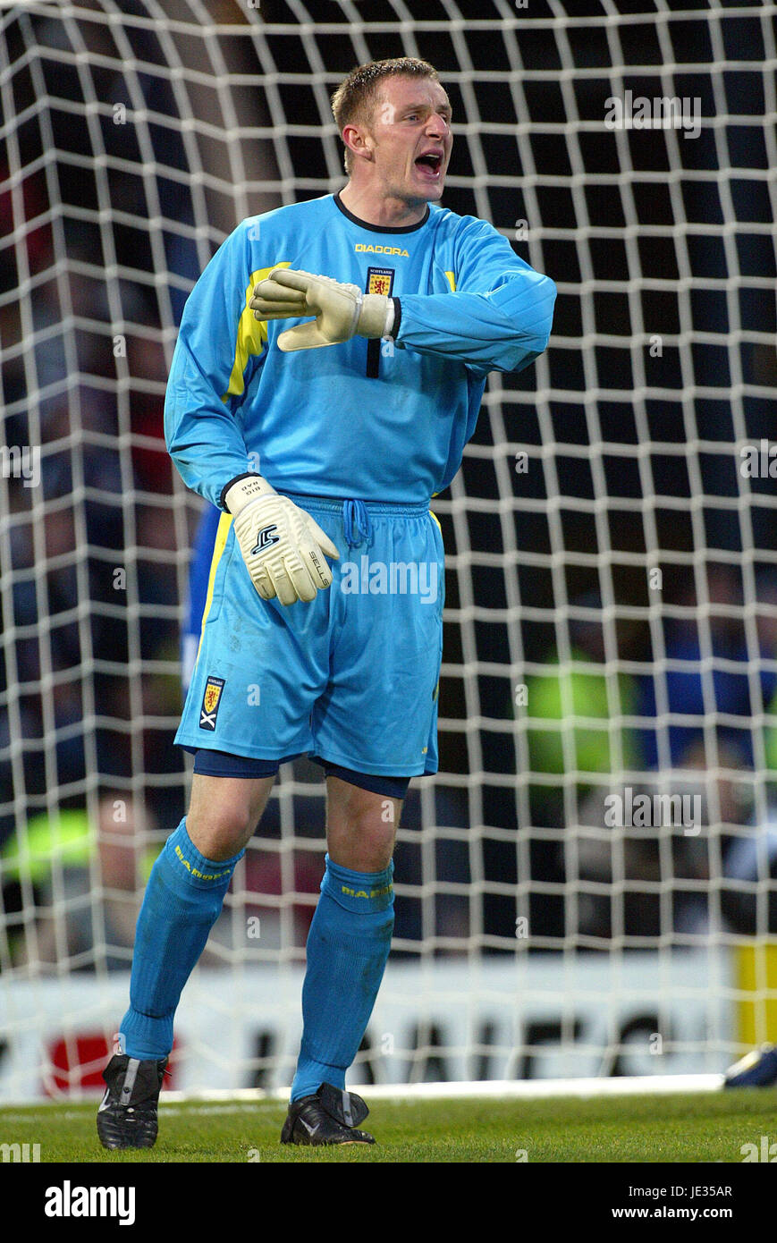 RAB DOUGLAS SCOTLAND & GLASGOW CELTIC FC HAMPDEN PARK GLASGOW SCOTLAND ...