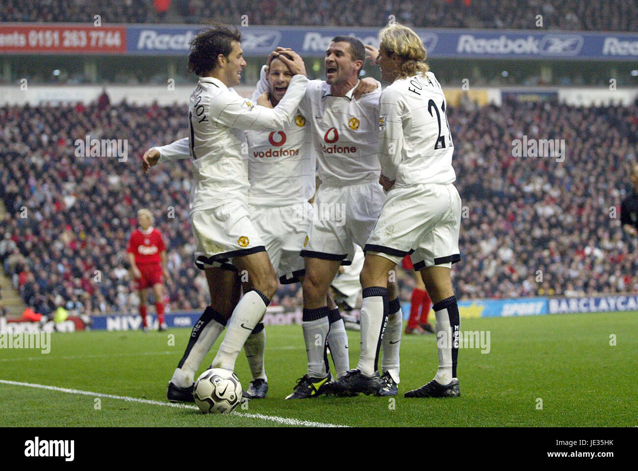 Forlan liverpool hi-res stock photography and images - Alamy