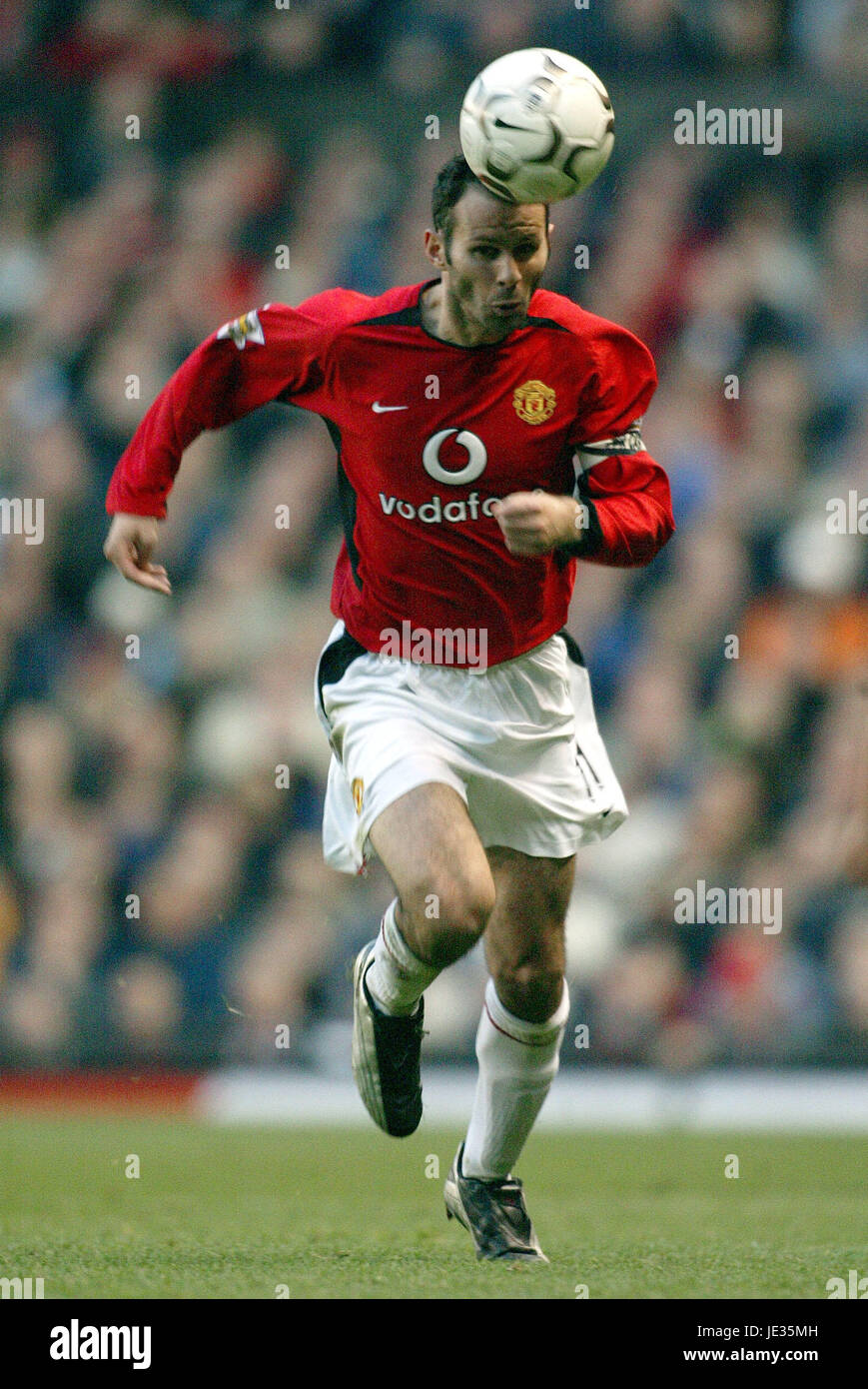 Ryan giggs 2003 hi-res stock photography and images - Alamy