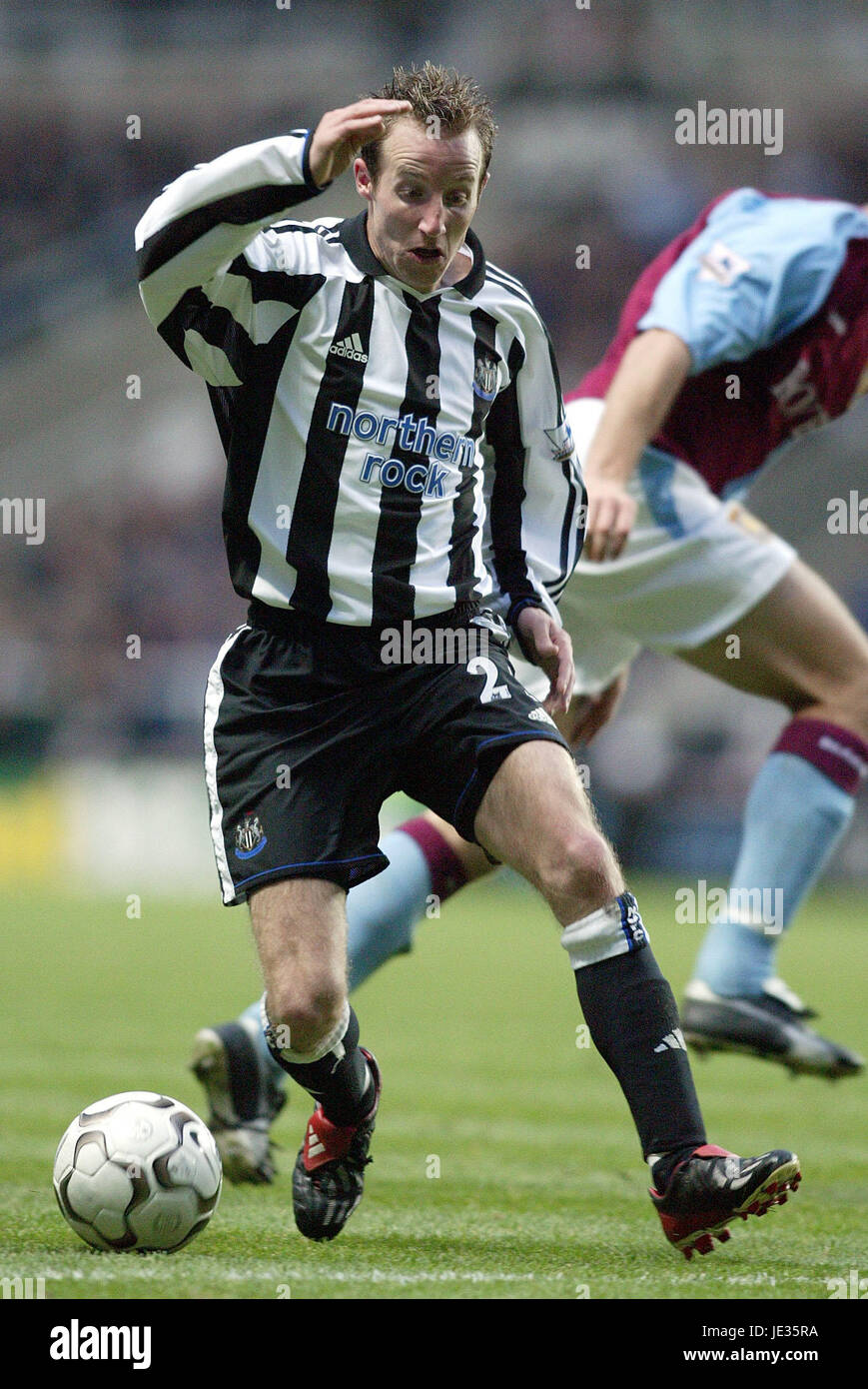LEE BOWYER NEWCASTLE UNITED FC ST JAMES PARK NEWCASTLE ENGLAND 01 ...
