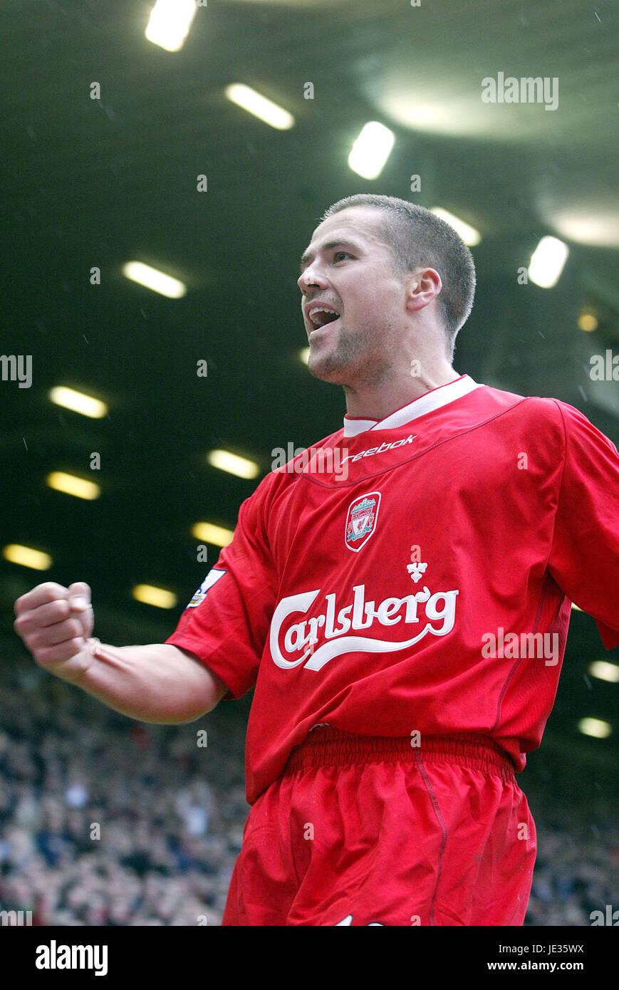 Michael owen england celebration hi-res stock photography and images ...