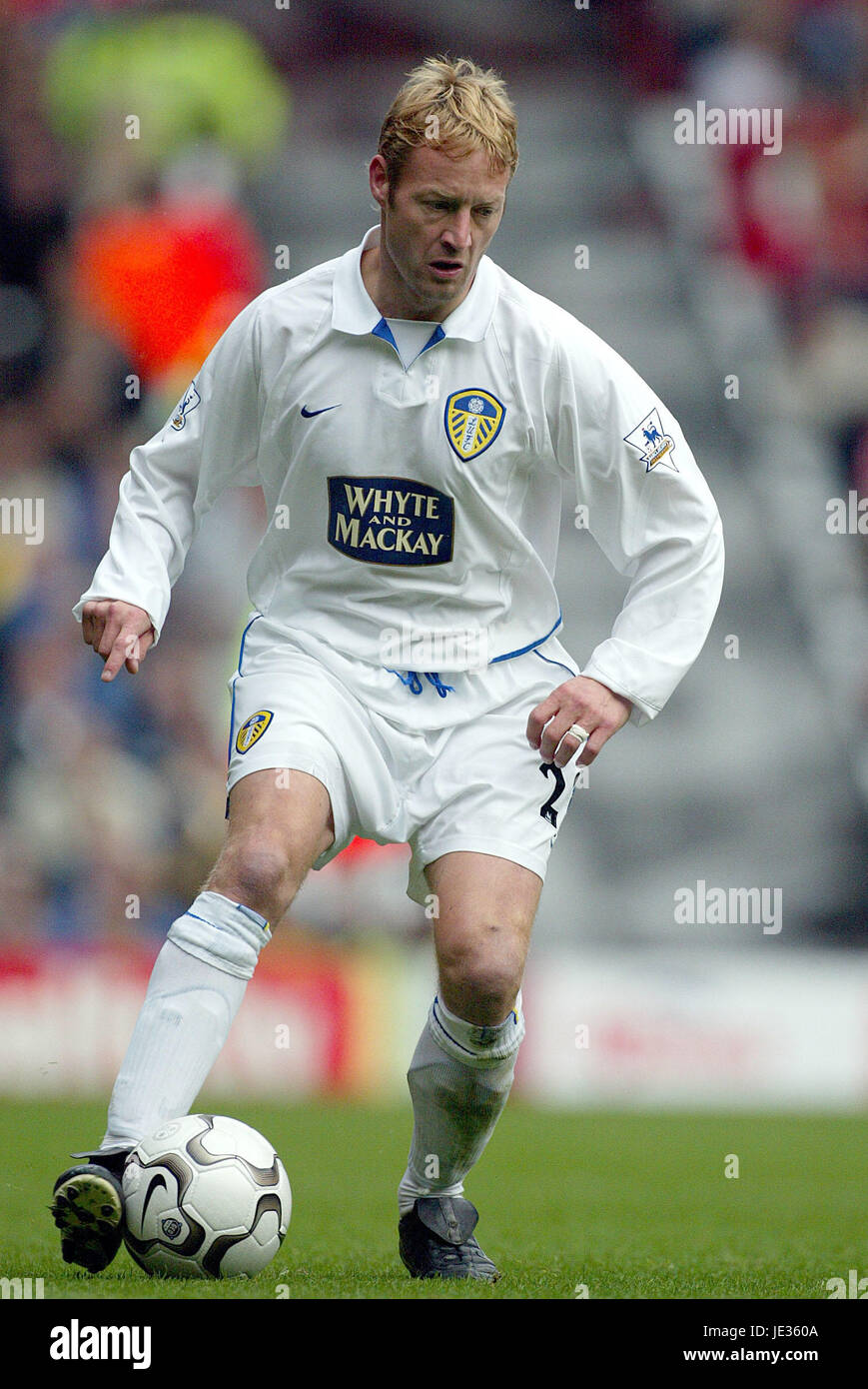 DAVID BATTY LEEDS UNITED FC ANFIELD LIVERPOOL ENGLAND 25 October 2003 ...