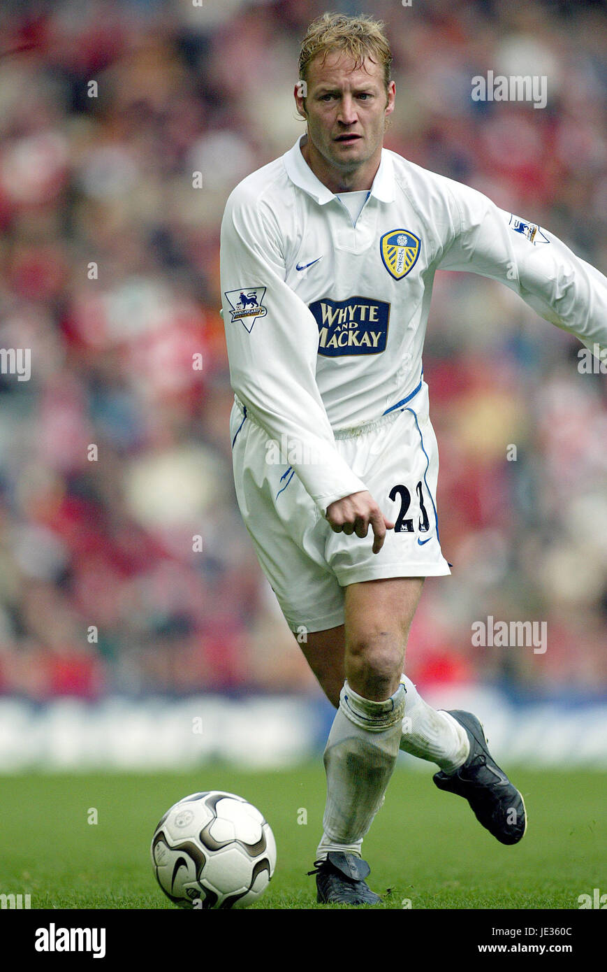 DAVID BATTY LEEDS UNITED FC ANFIELD LIVERPOOL ENGLAND 25 October 2003 ...