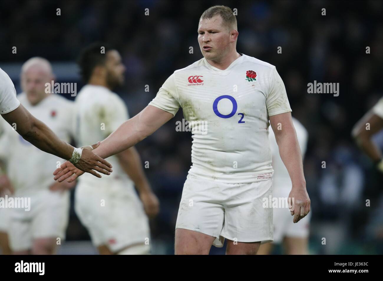 Football league referee mike riley hi-res stock photography and images ...