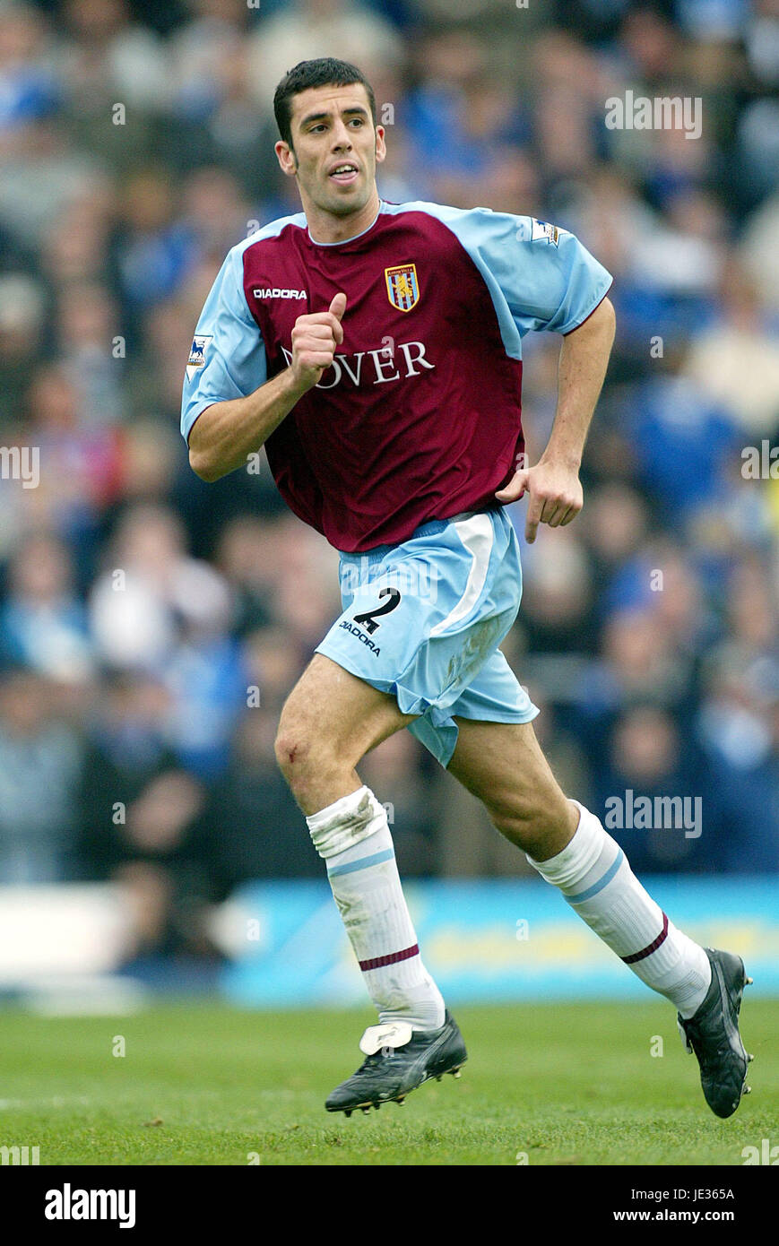 MARK DELANEY ASTON VILLA FC ST ANDREWS BIRMINGHAM ENGLAND 19 October 2003 Stock Photo - Alamy