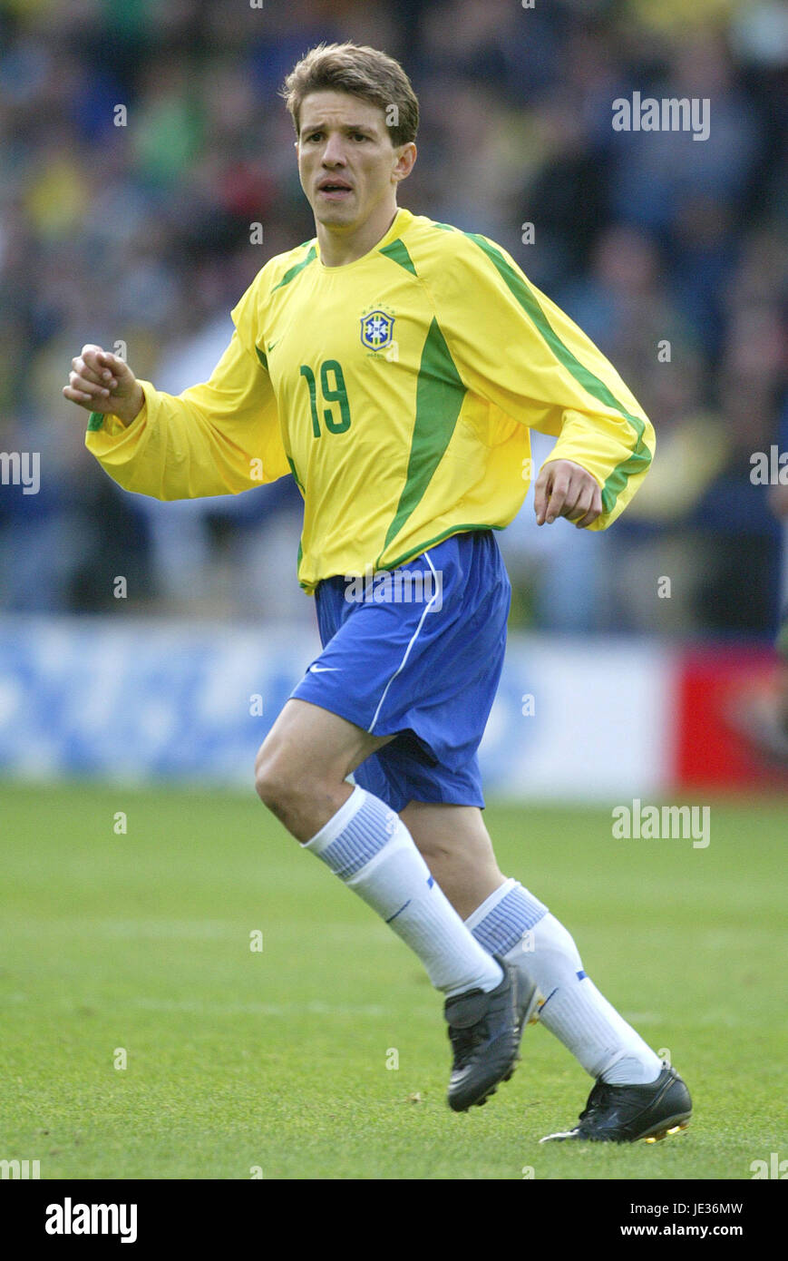 JUNINHO BRAZIL & MIDDLESBROUGH FC WALKERS STADIUM LEICESTER ENGLAND 12 ...