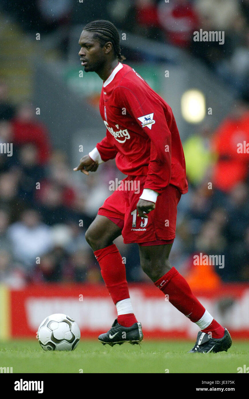 SALIF DIAO LIVERPOOL FC ANFIELD LIVERPOOL ENGLAND 04 October 2003 Stock ...