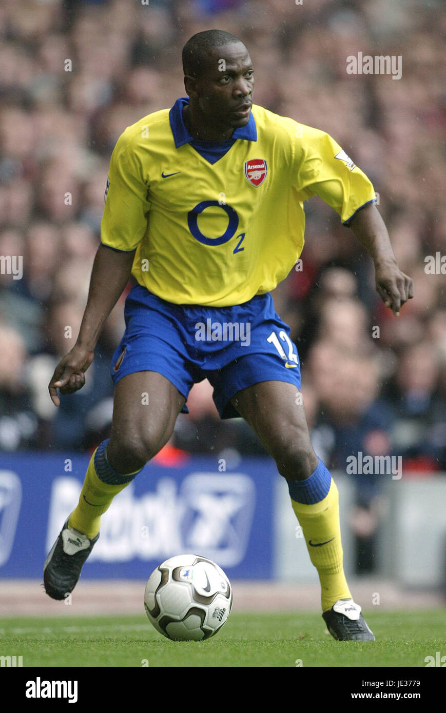 Arsenal 2003 04 hi-res stock photography and images - Alamy