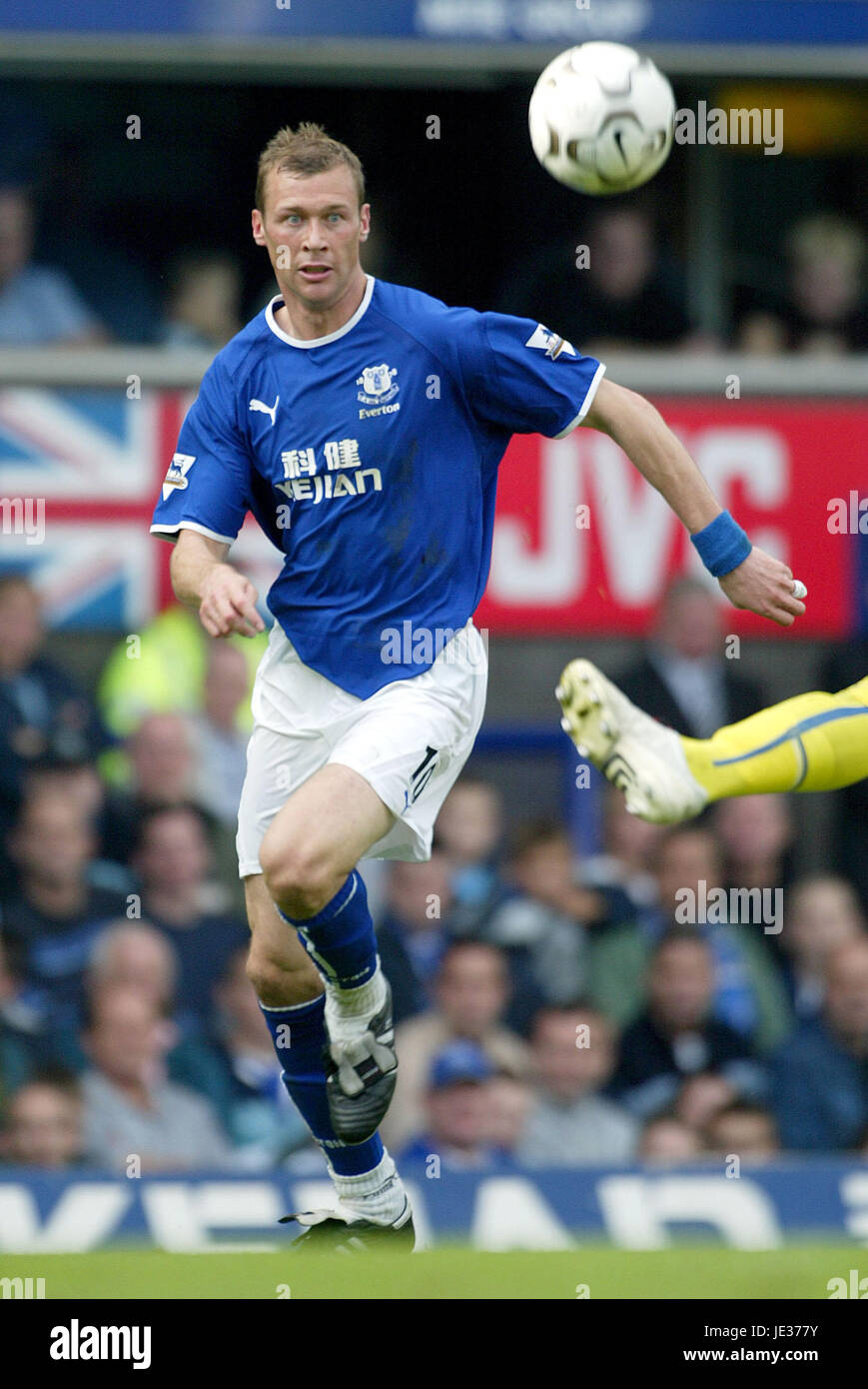 Duncan ferguson everton liverpool hi-res stock photography and images ...