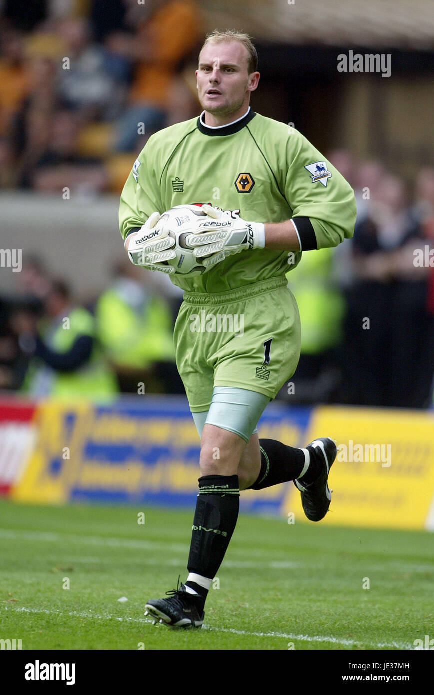MICHAEL OAKES WOLVERHAMPTON WANDERS FC MOLINEUX WOLVERHAMPTON ENGLAND ...