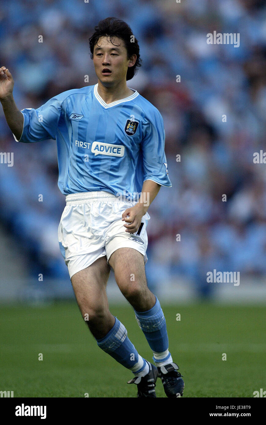 JIHAI SUN MANCHESTER CITY FC MANCHESTER STADIUM MANCHESTER ENGLAND 14 ...