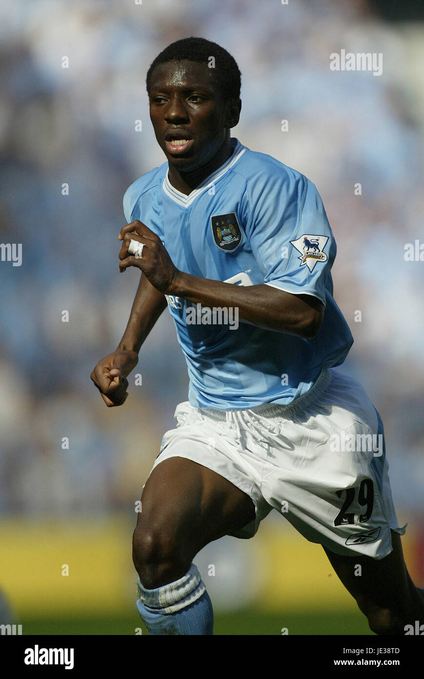 SHAUN WRIGHT-PHILLIPS MANCHESTER CITY FC MANCHESTER STADIUM MANCHESTER ...
