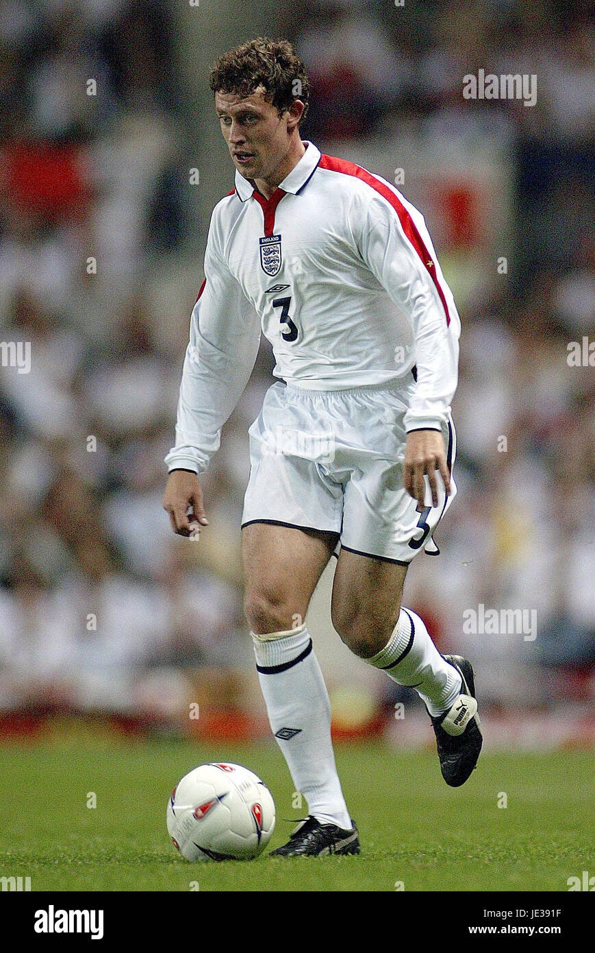 WAYNE BRIDGE ENGLAND & CHELSEA FC OLD TRAFFORD MANCHESTER ENGLAND 10 ...
