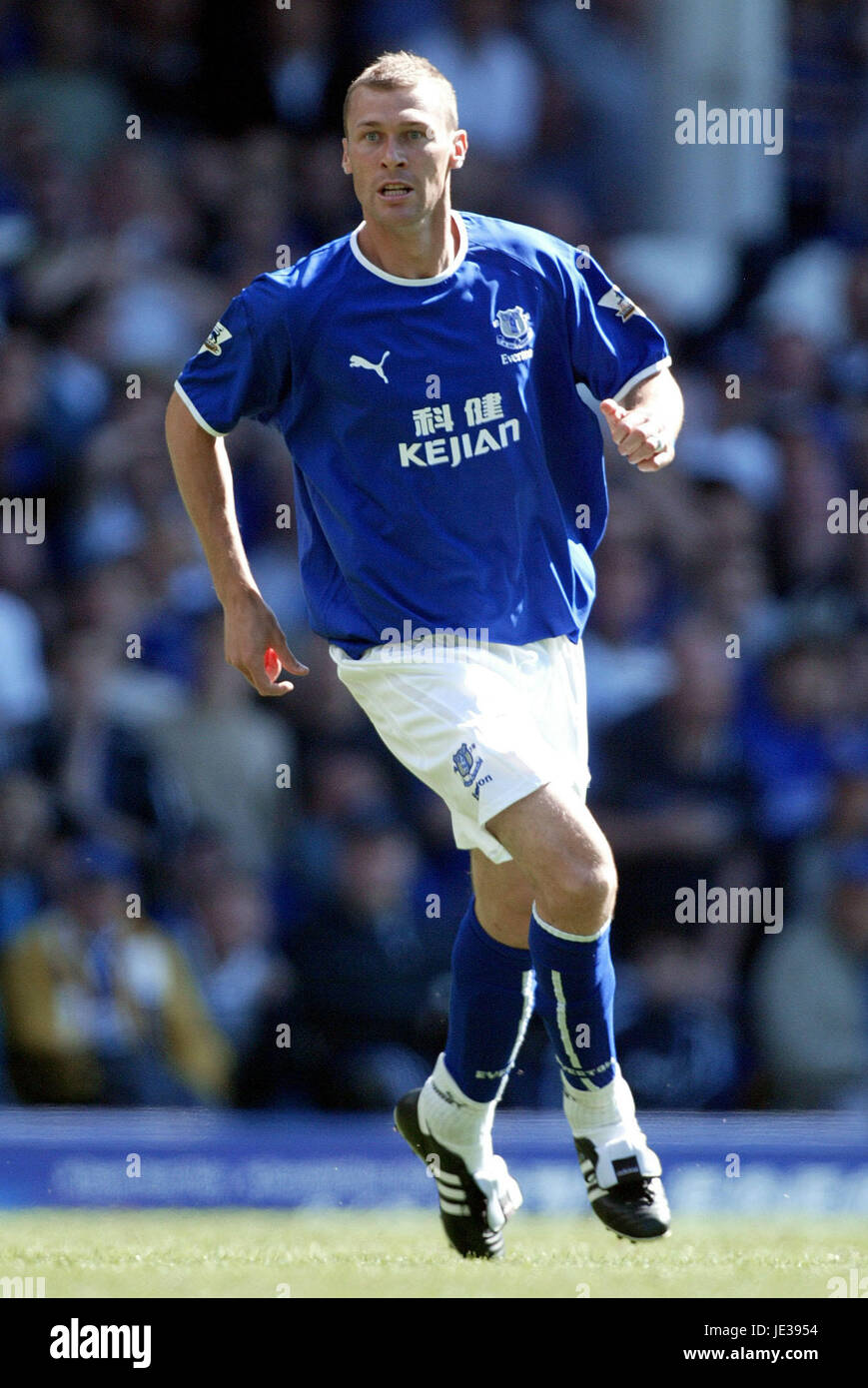 DUNCAN FERGUSON EVERTON FC GOODISON PARK LIVERPOOL ENGLAND 30 August ...