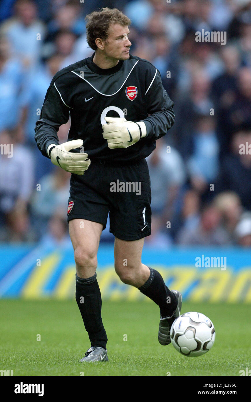 JENS LEHMANN ARSENAL FC CITY OF MANCHESTER STADIUM MANCHESTER ENGLAND ...