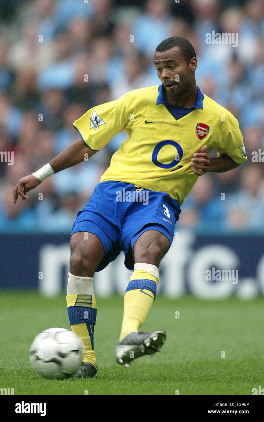 ASHLEY COLE ARSENAL FC CITY OF MANCHESTER STADIUM MANCHESTER ENGLAND 31 ...