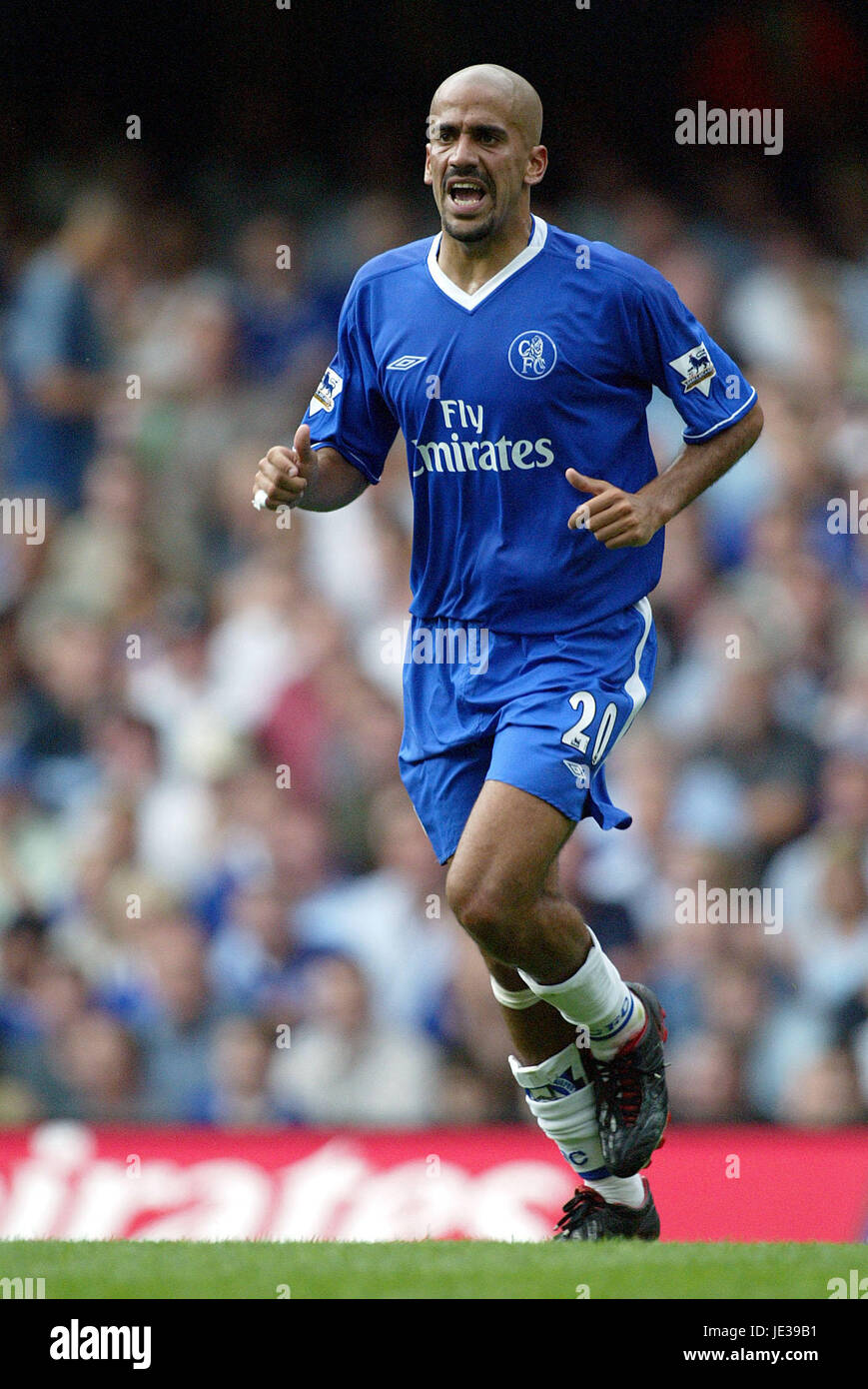 Juan veron chelsea 2003 hi-res stock photography and images - Alamy