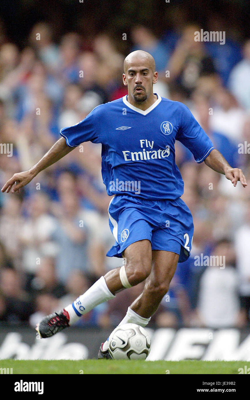 Football juan sebastian veron hi-res stock photography and images - Alamy