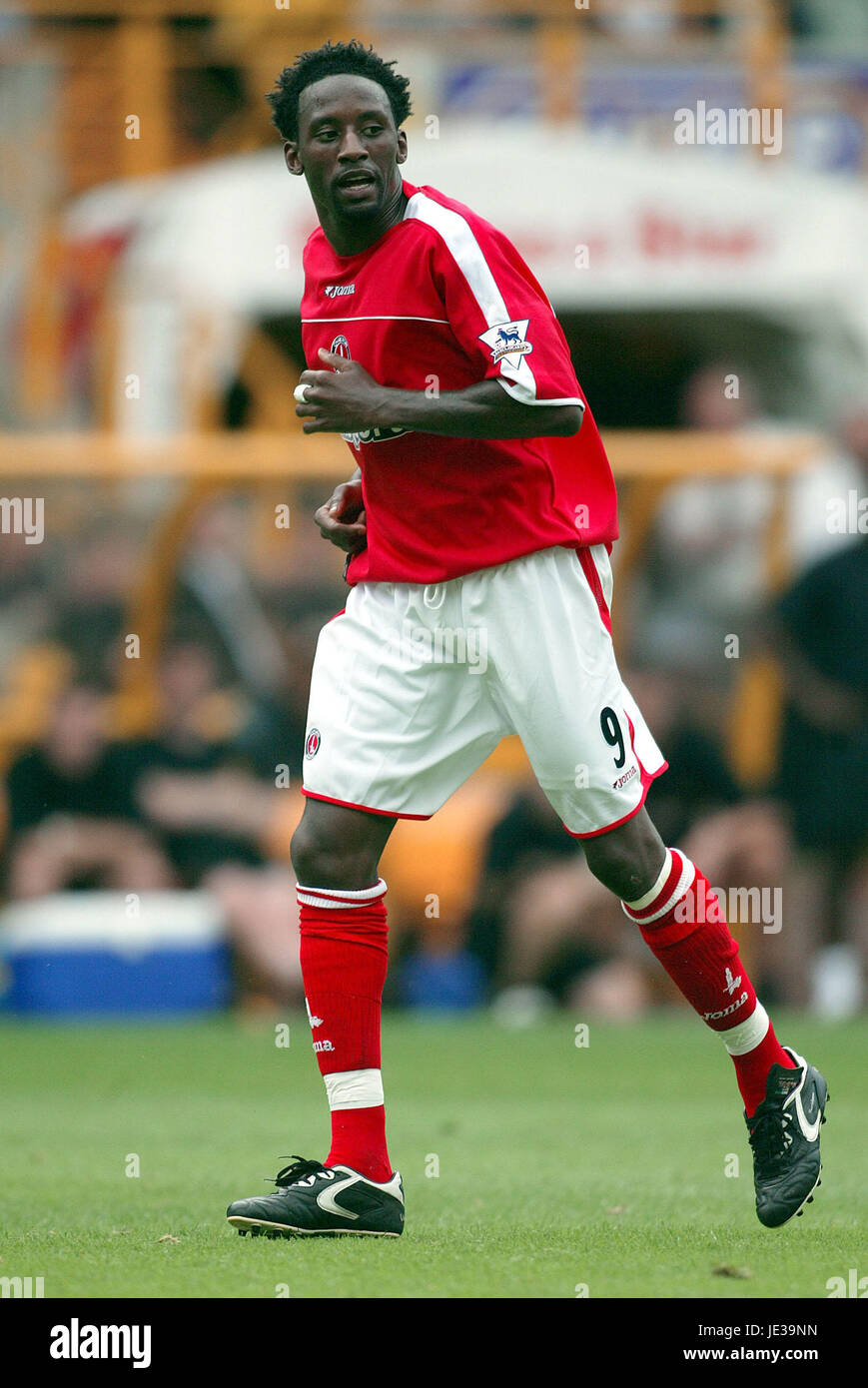 JASON EUELL CHARLTON ATHLETIC FC MOLINEUX WOLVERHAMPTON ENGLAND 24 ...