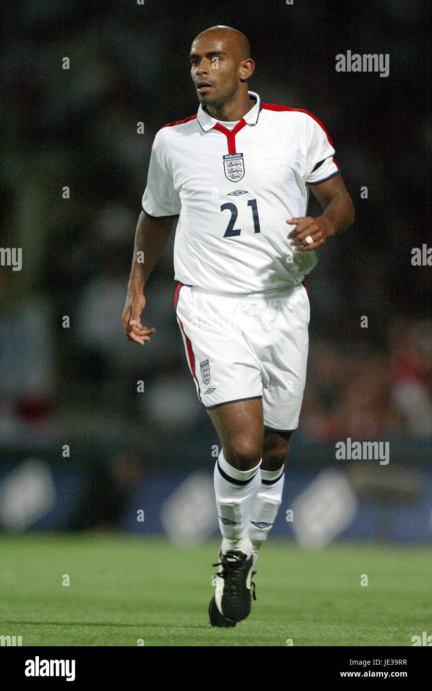 TREVOR SINCLAIR ENGLAND & MANCHESTER CITY FC PORTMAN ROAD IPSWICH 20 ...