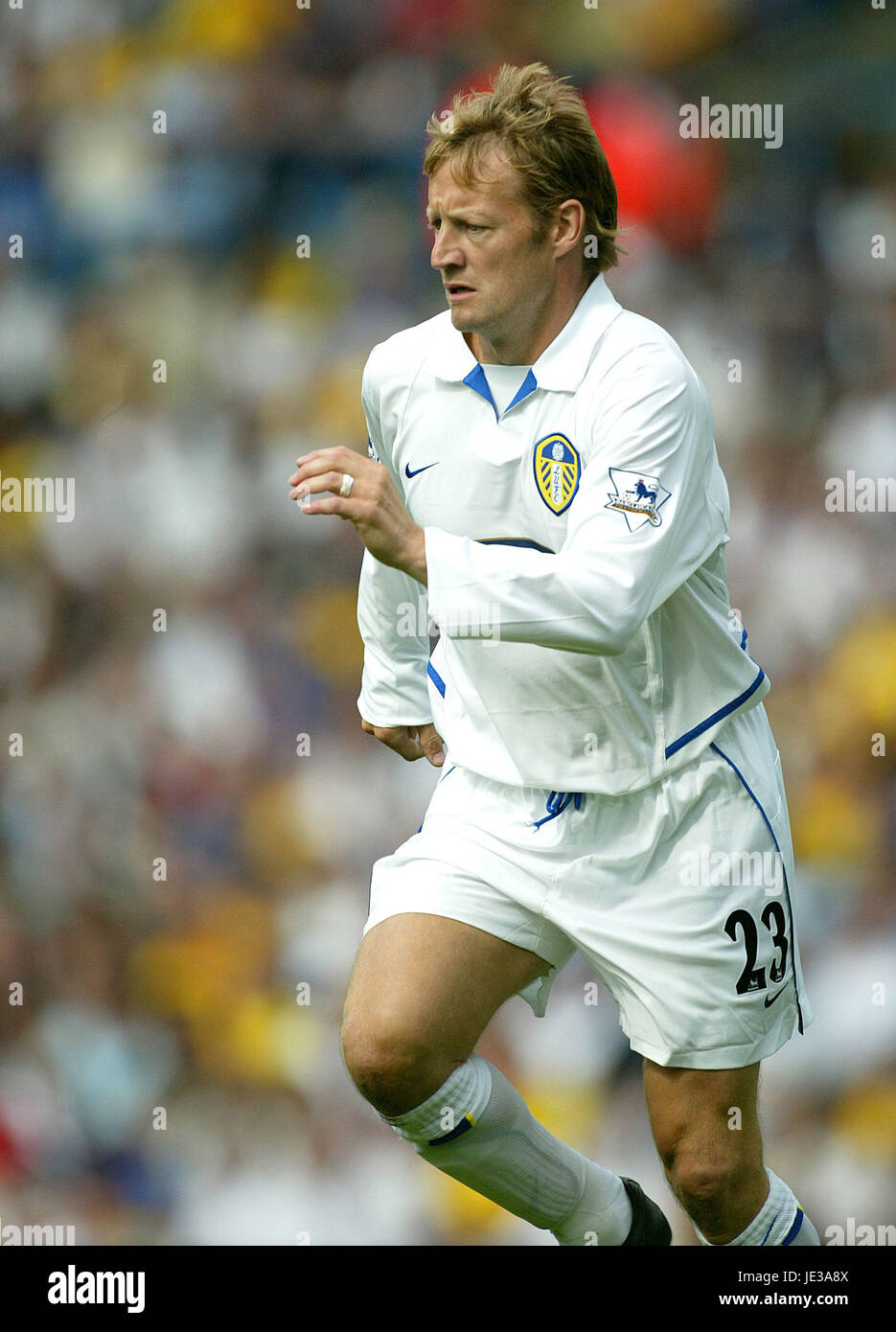 DAVID BATTY LEEDS UNITED FC ELLAND ROAD LEEDS ENGLAND 17 August 2003 ...