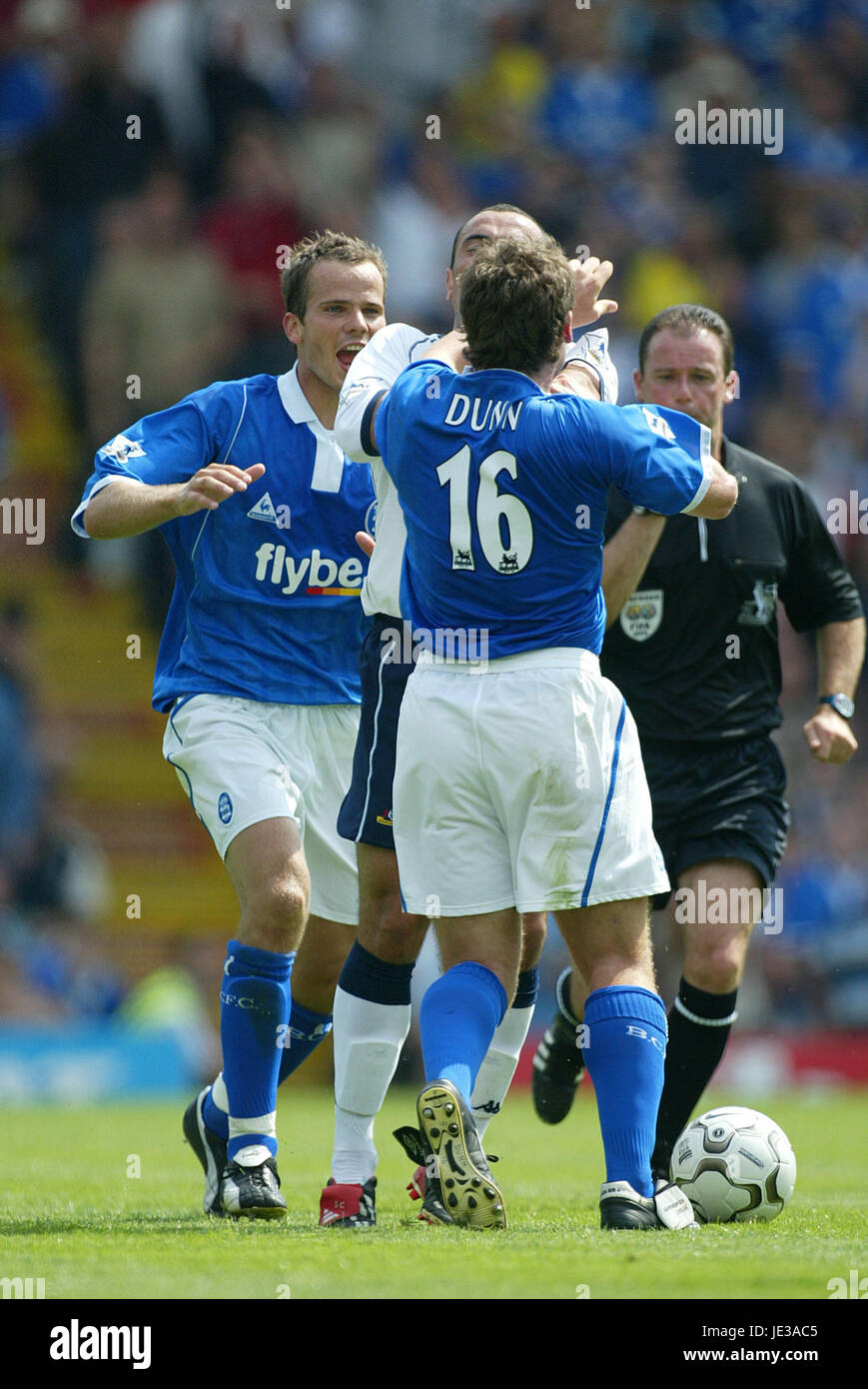 Birmingham city david dunn spurs hi-res stock photography and images ...