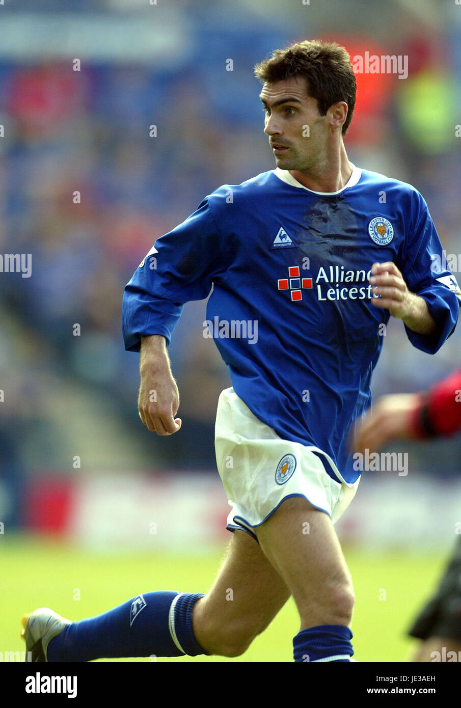 KEITH GILLESPIE LEICESTER CITY FC WALKERS STADIUM LEICESTER ENGLAND 16 ...