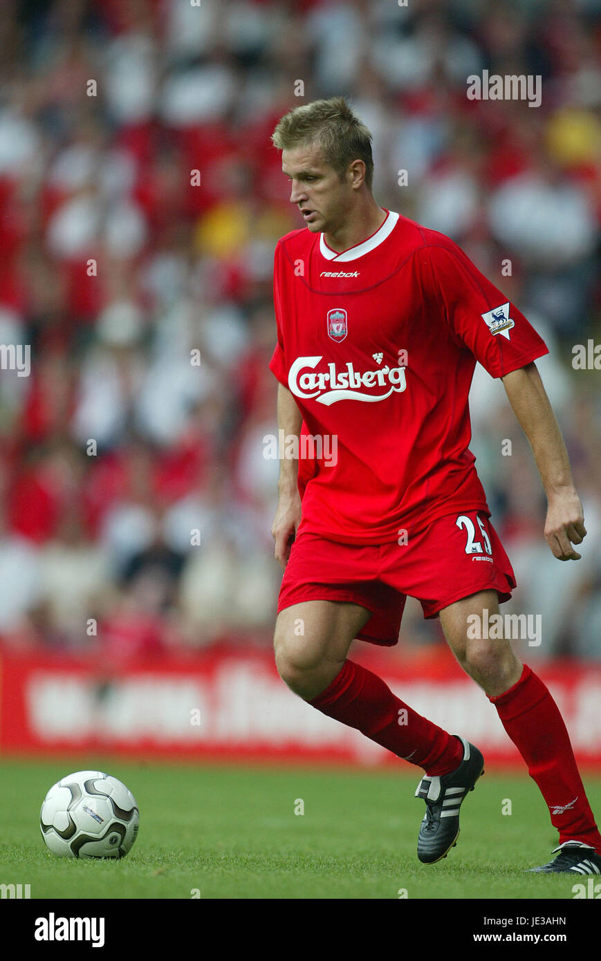 IGOR BISCAN LIVERPOOL FC ANFIELD LIVERPOOL ENGLAND 17 August 2003 Stock ...