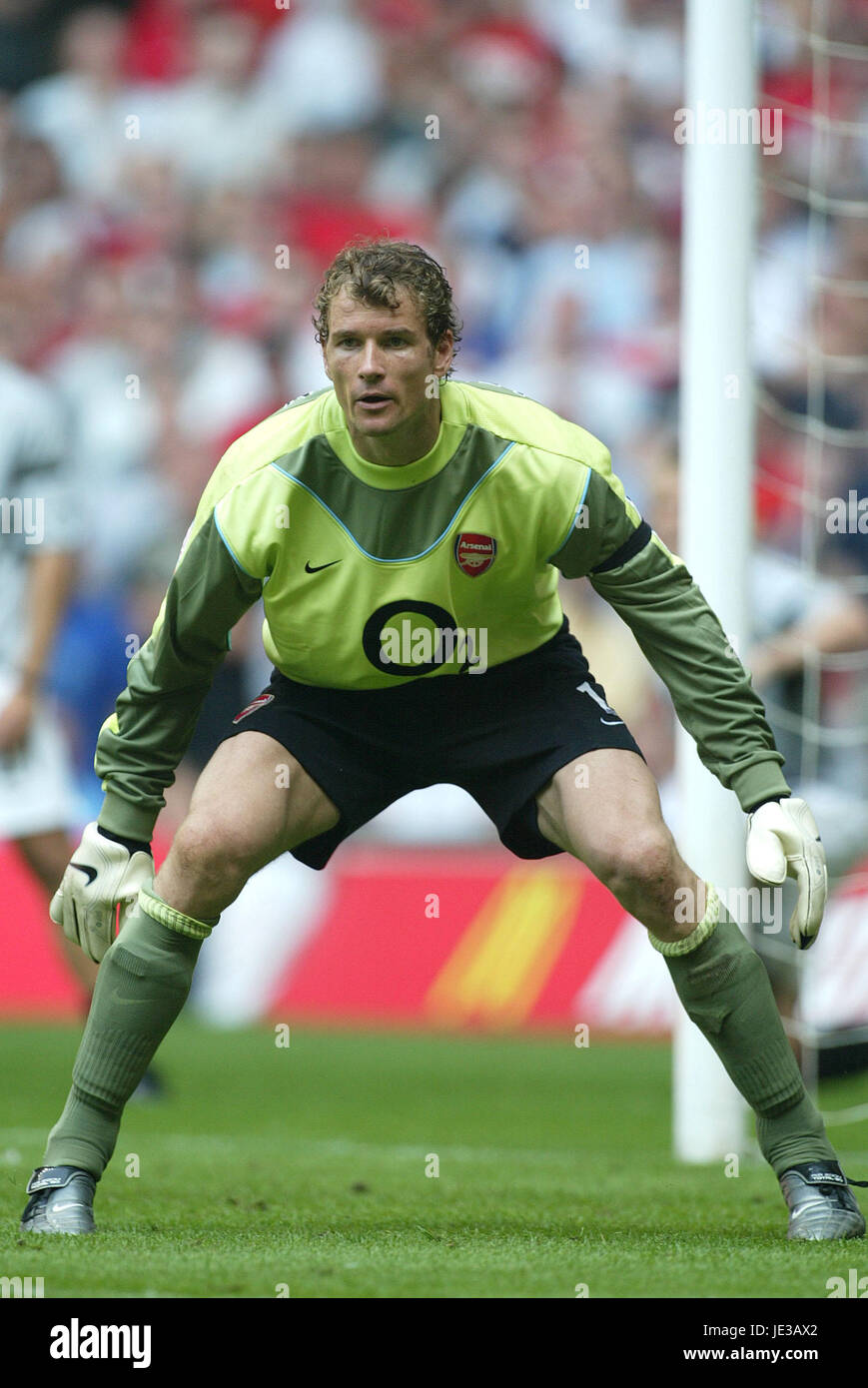 JENS LEHMANN ARSENAL FC MILLENIUM STADIUM CARDIFF WALES 10 August 2003 ...