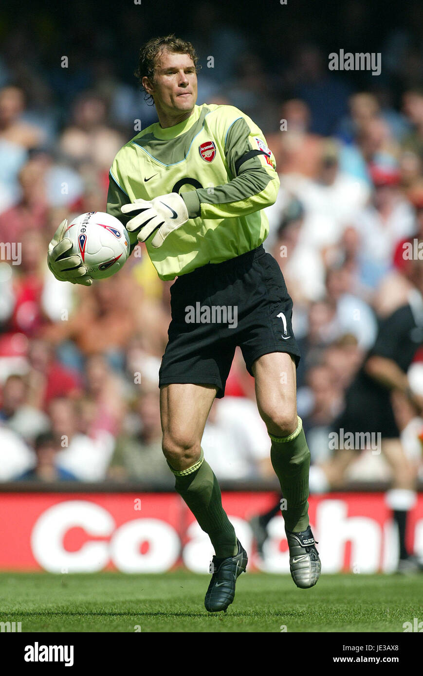 JENS LEHMANN ARSENAL FC MILLENIUM STADIUM CARDIFF WALES 10 August 2003 ...