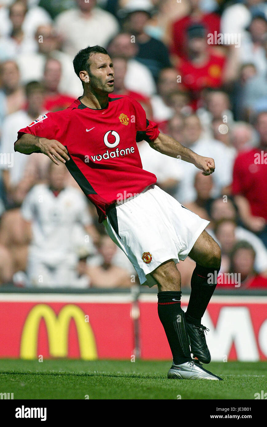 RYAN GIGGS MANCHESTER UNITED FC MILLENIUM STADIUM CARDIFF WALES 10 ...