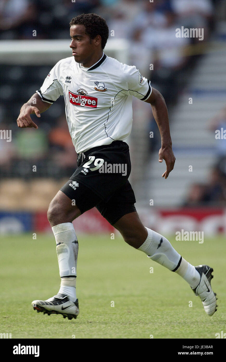 TOM HUDDLESTONE DERBY COUNTY FC PRIDE PARK STADIUM DERBY ENGLAND 03 ...