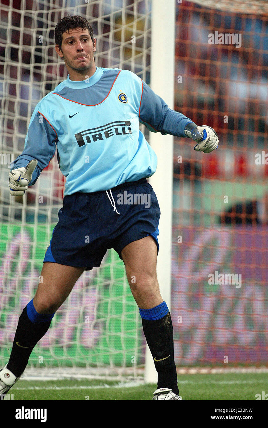 Toldo inter 2003 hi-res stock photography and images - Alamy