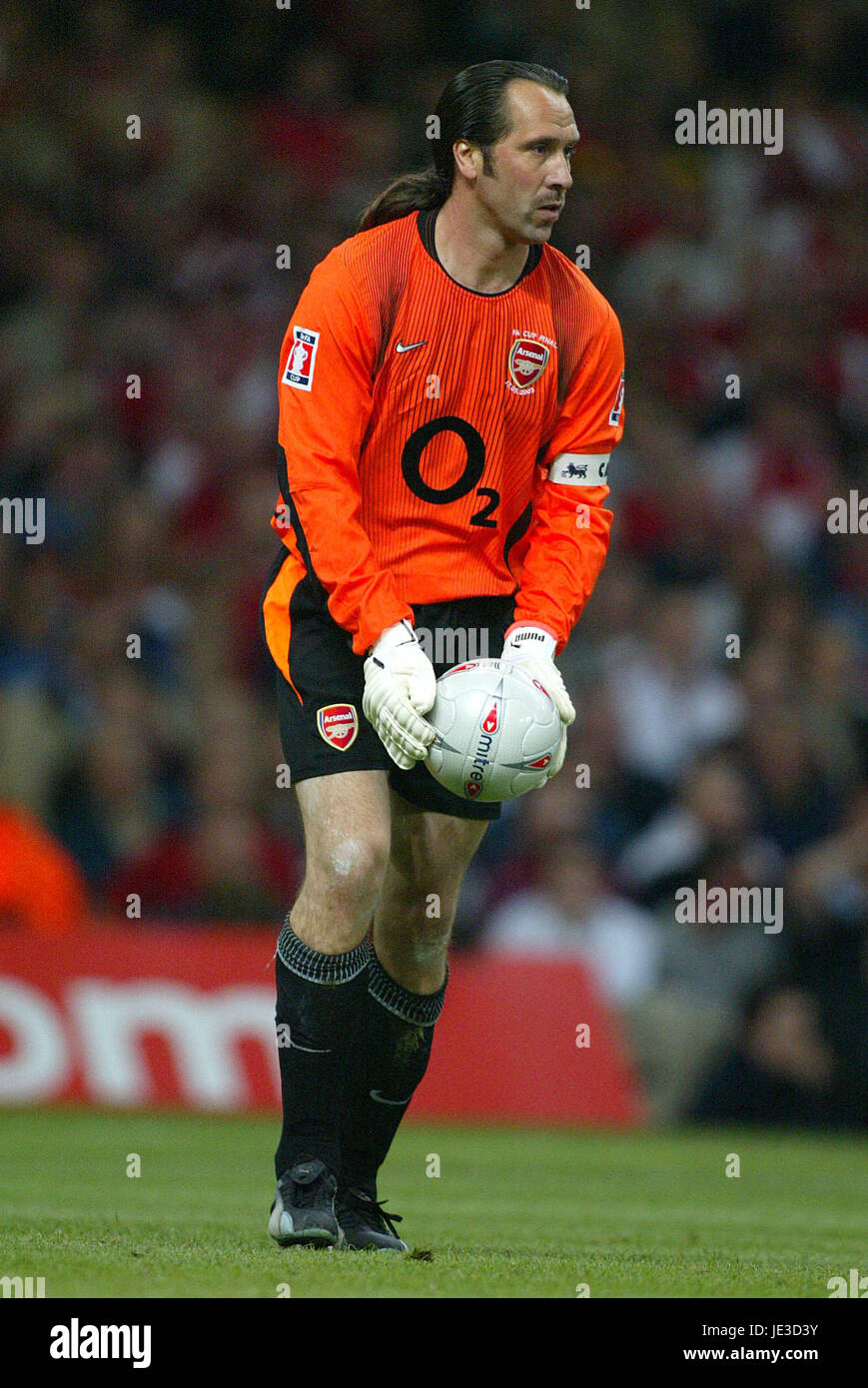 DAVID SEAMEN ARSENAL V SOUTHAMPTON THE MILLENNIUM STADIUM CARDIFF WALES ...