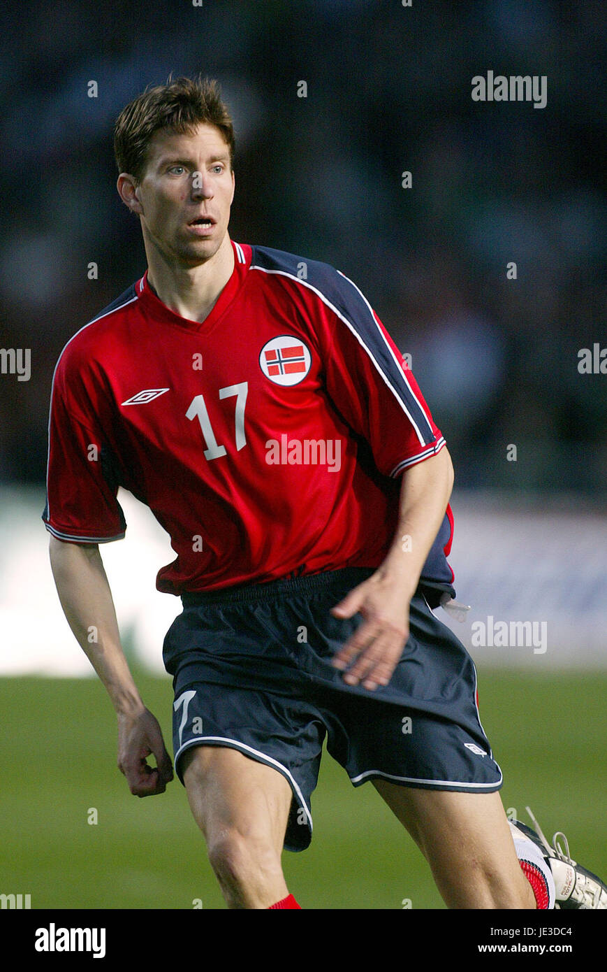 PETTER RUDI NORWAY LANSDOWNE ROAD DUBLIN 30 April 2003 Stock Photo - Alamy