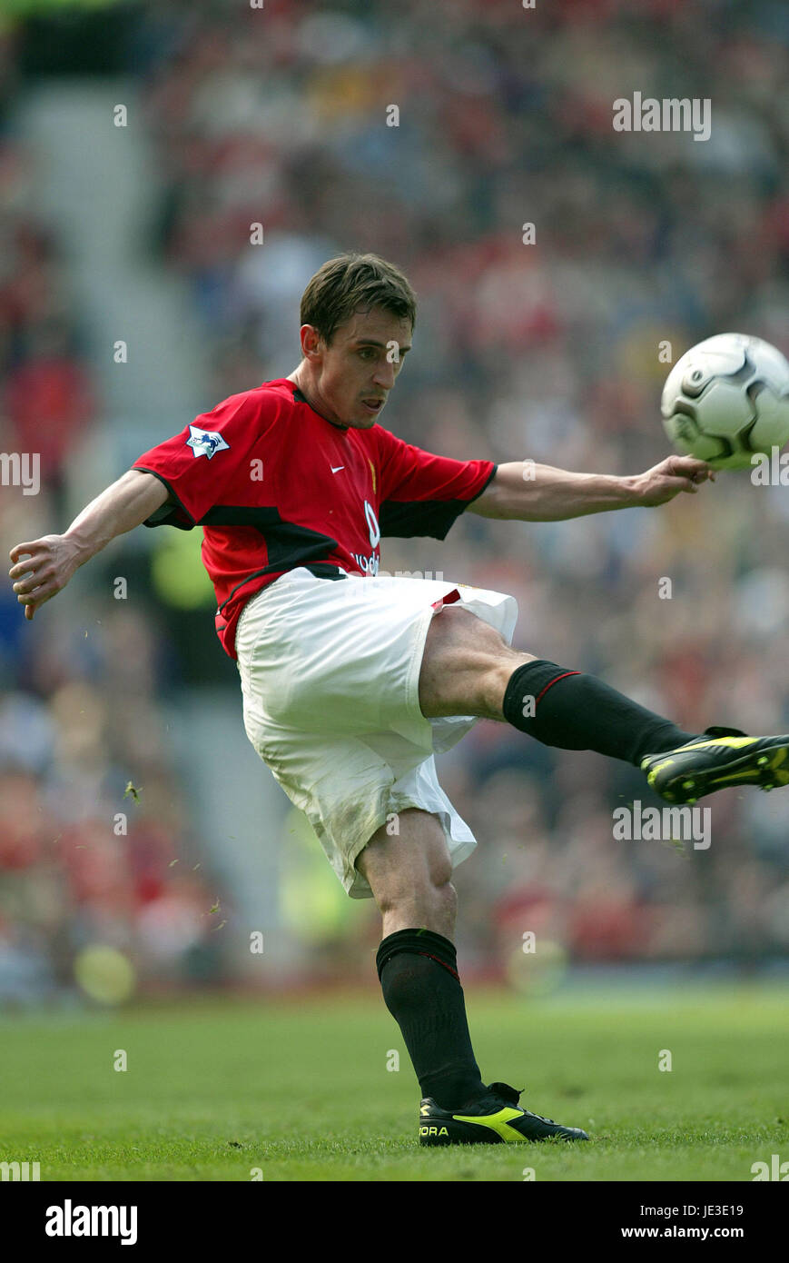 GARY NEVILLE MANCHESTER UNITED FC OLD TRAFFORD MANCHESTER 05 April 2003 ...