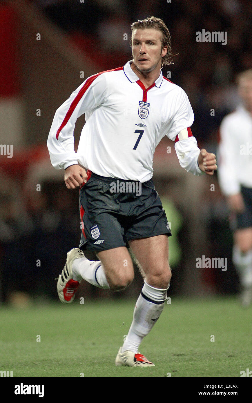 DAVID BECKHAM ENGLAND & MANCHESTER UNITED FC THE STADIUM OF LIGHT ...