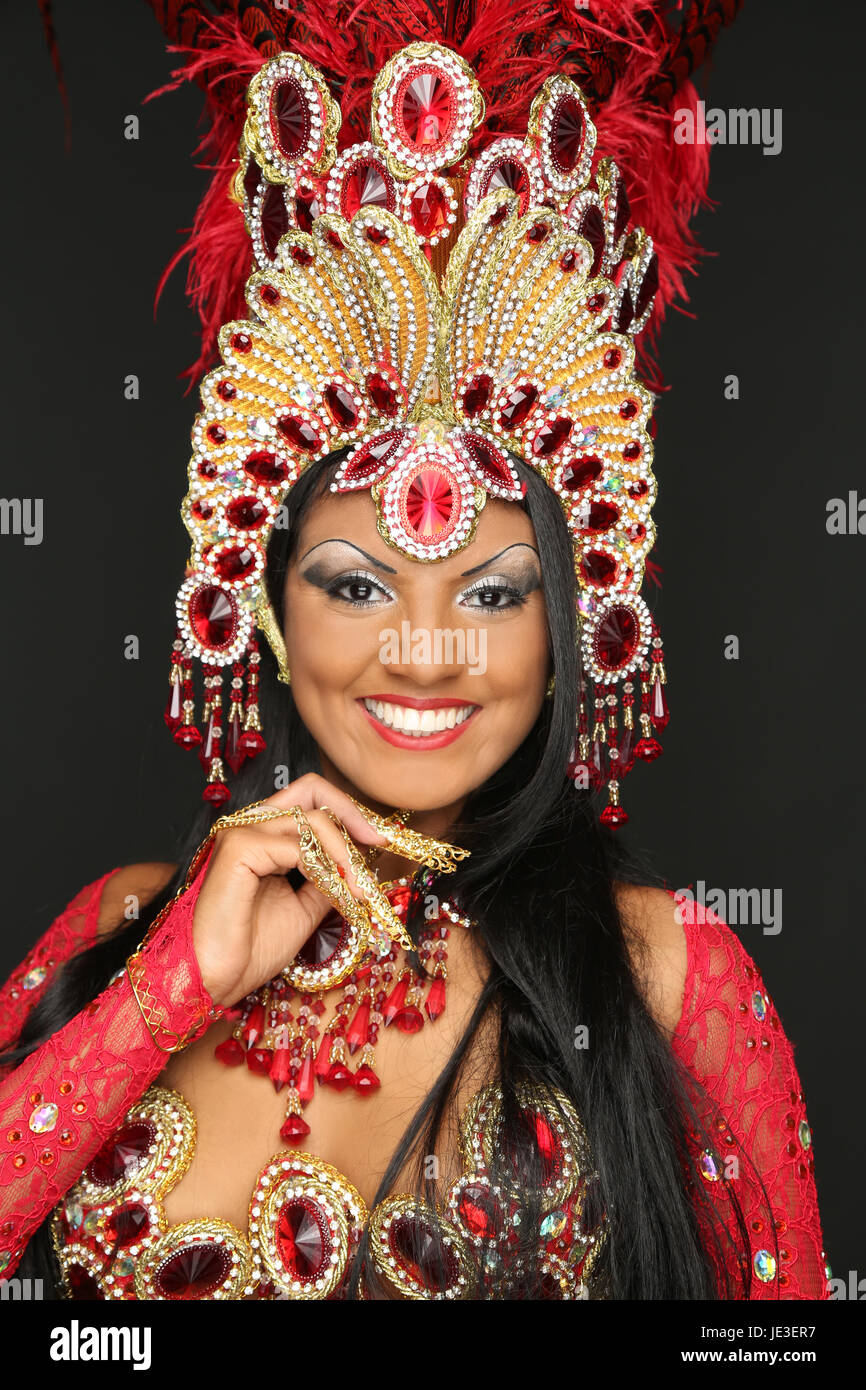 Samba dancer richly decorated costume hi-res stock photography and ...