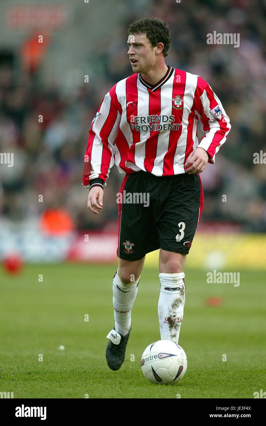 WAYNE BRIDGE SOUTHAMPTON FC ST. MARYS STADIUM SOUTHAMPTON ENGLAND 09 ...
